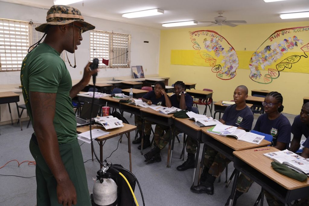 BAHAMAS: Defence Force Rangers Becoming Certified Divers – Magnetic Media
