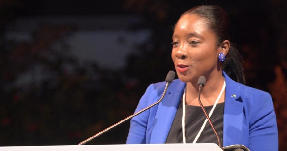 Minister Rolle Shares a Taste of Bahamian Culture at Forum in Dubai ...