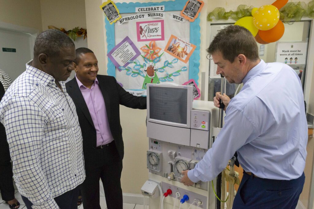 PMH Dialysis Unit Gets Boost with Donation of 6 New Machines – Magnetic Media