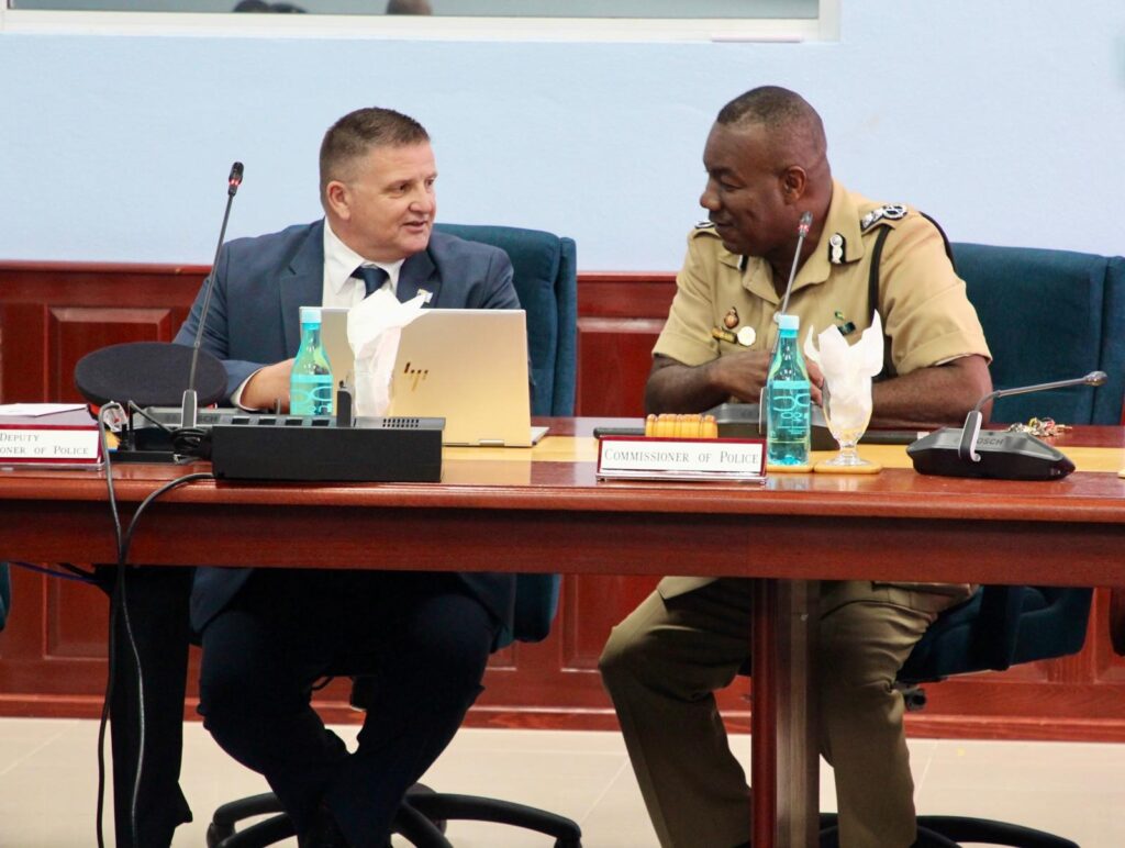 Commissioner Trevor Botting pays Courtesy Visit to RBPF Headquarters ...