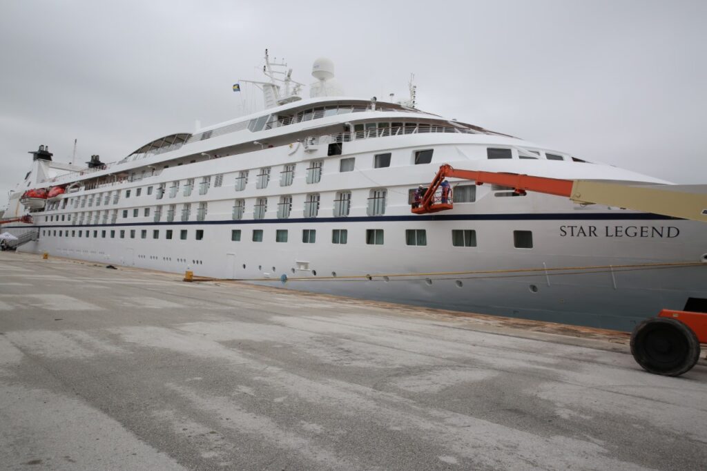 Star Legend makes inaugural visit to Grand Bahama – Magnetic Media