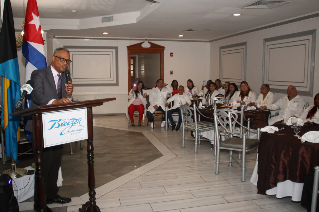 Minister of Health & Wellness thanks Cuban nurses for their service ...
