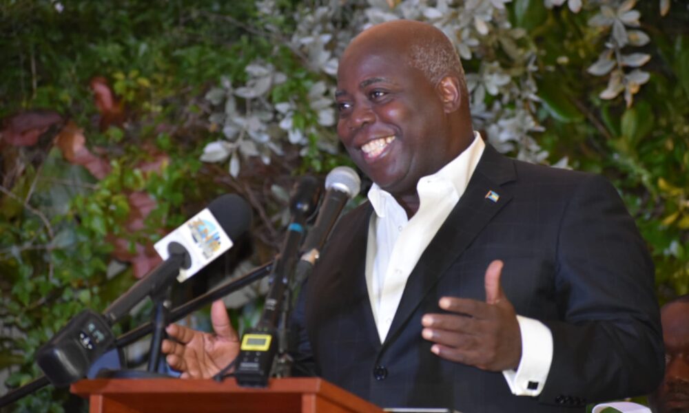 Phillip Davis supports the TCI immigration push – Magnetic Media