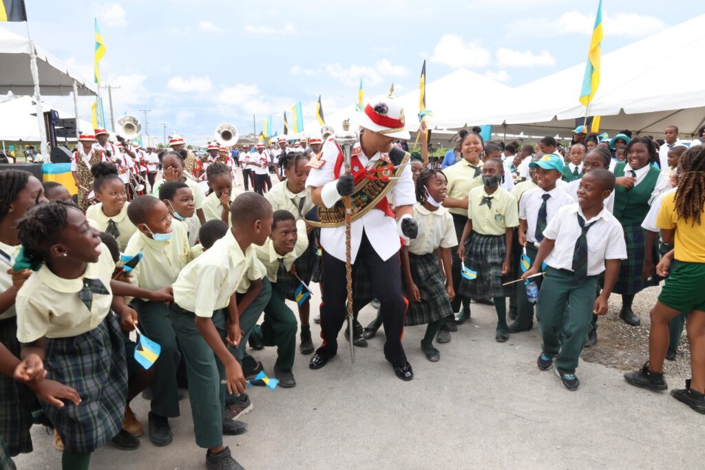 Grand Bahama students celebrate 50th anniversary of Independence with ...