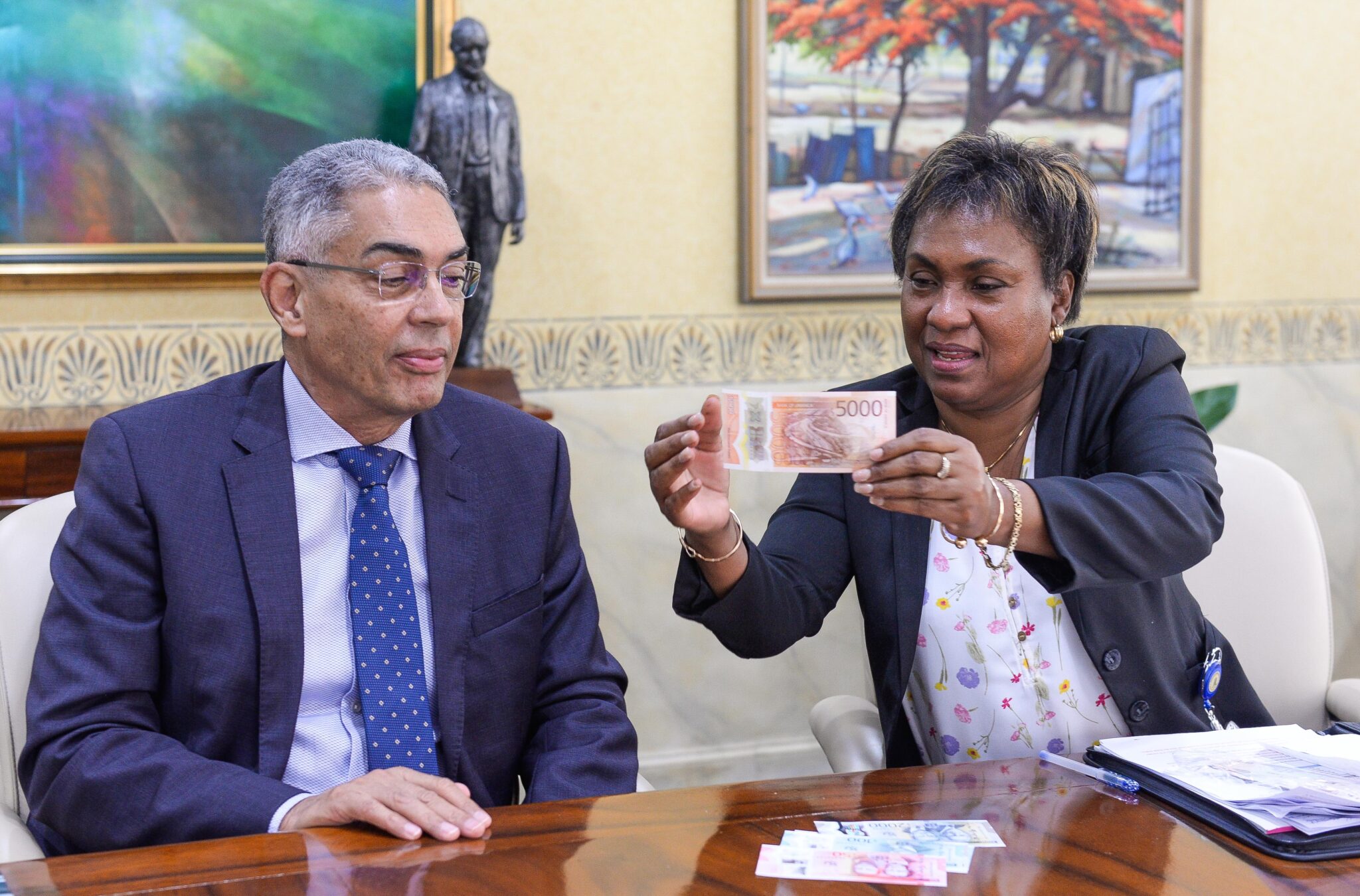 JAMAICA: Gradual Reduction Anticipated for Paper-Based Banknotes in ...