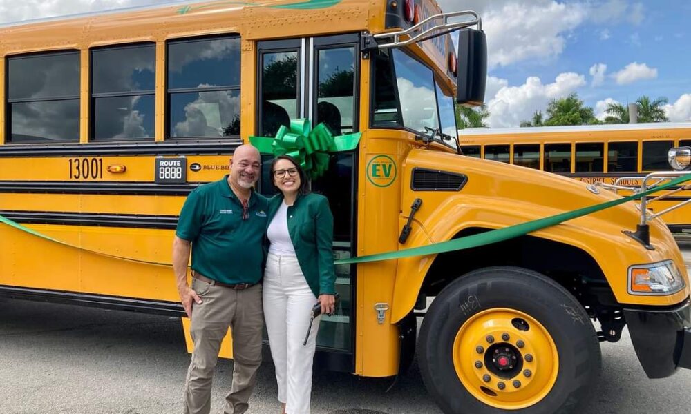 Miami Dade County gets electric school buses, road to zero emission ...