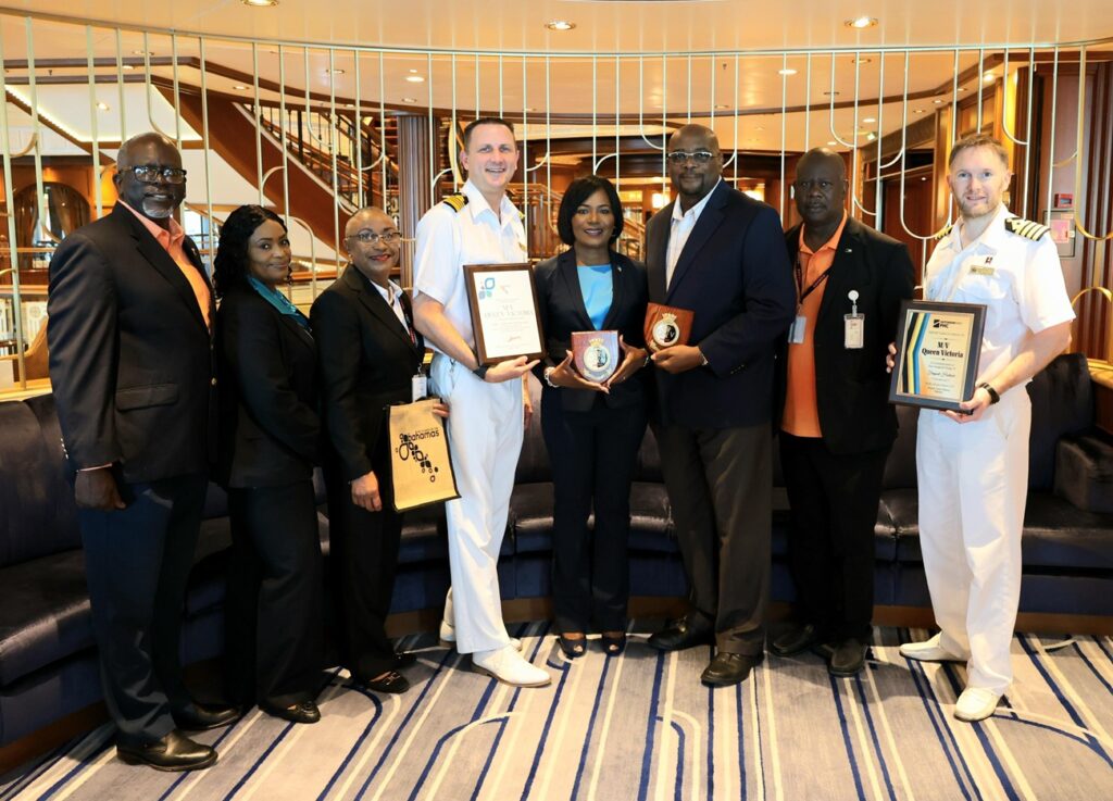 MS Queen Victoria Makes Historic Inaugural Voyage to Grand Bahama ...