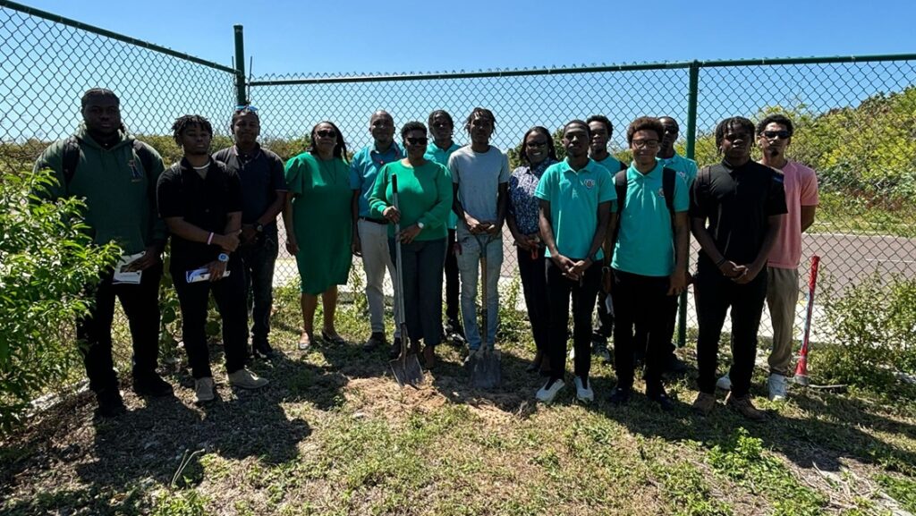 TCI Police Open Online application process for Police Records; 10 day ...